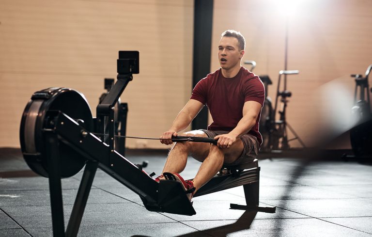 Verbesserung vun der Haltung um Rudergerät: Technike fir de Réck a ...